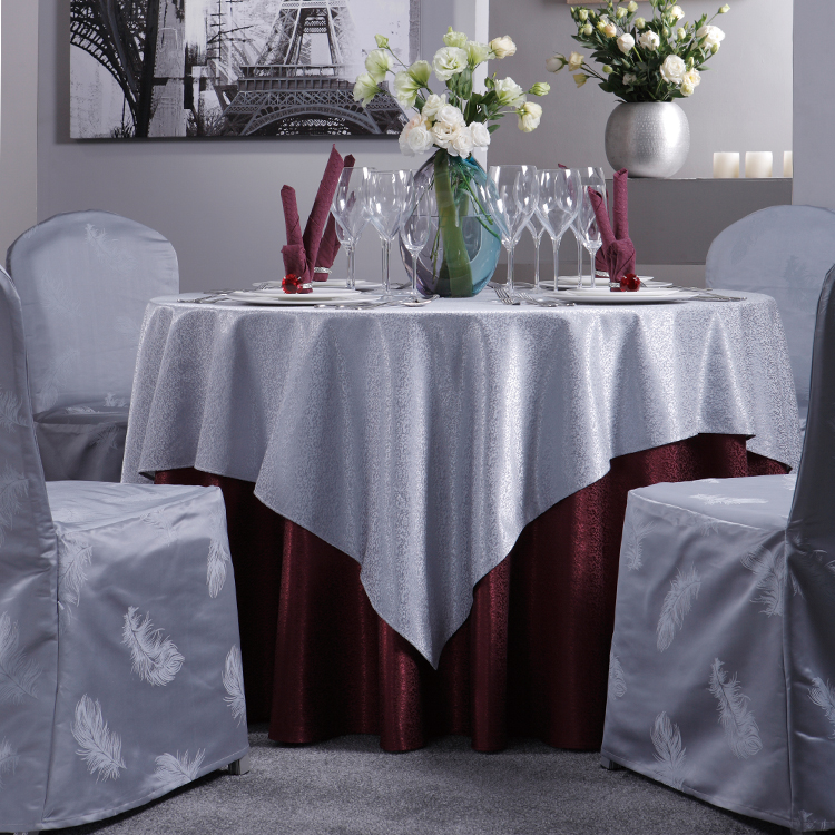 120-Inch Red Jacquard Round Tablecloth for Wedding & Hotel